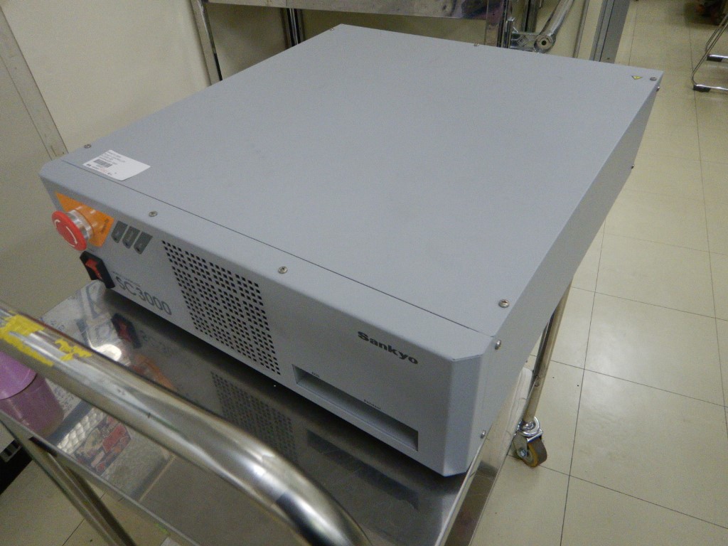 ROBOT CONTROLLER / SC3000-300 / 三協精機製作所|中古製品一覧|幅広い中古製品を取り揃えているのはハイテック・システムズ